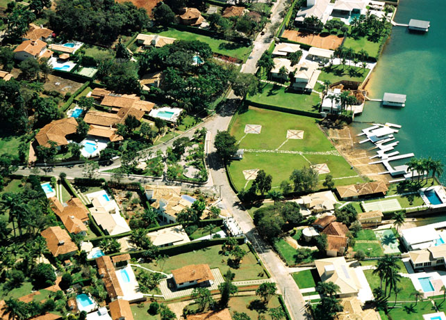 ESCARPAS DO LAGO CAPITÓLIO MG – Nascentes das Gerais